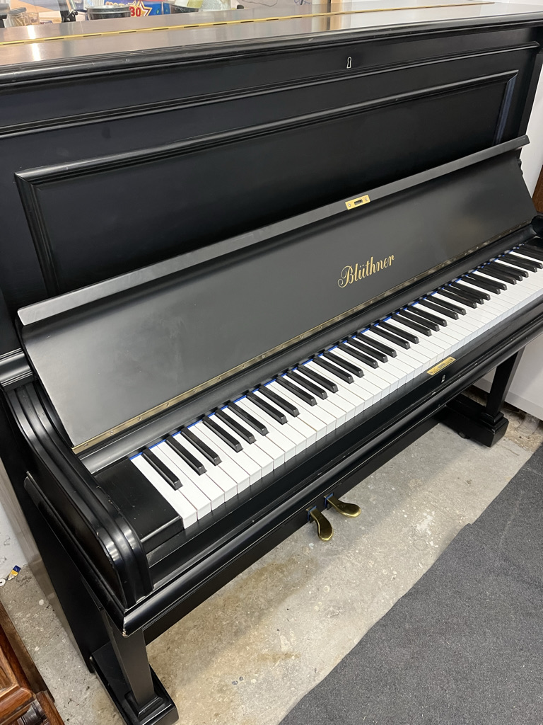High-Quality Piano Showroom — Kent Pianos