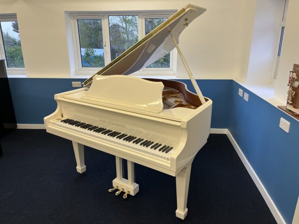 High-Quality Piano Showroom — Kent Pianos